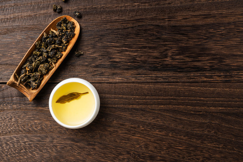 Tè oolong, proprietà e controindicazioni - Cure-Naturali.it